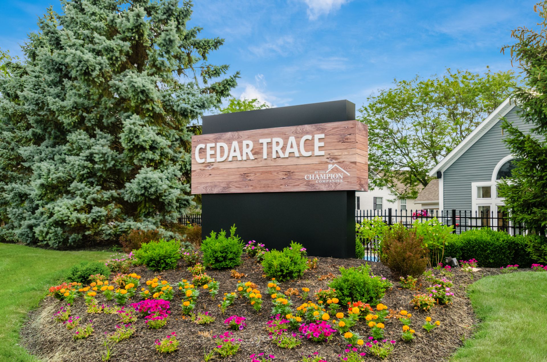 Cedar Trace | Champion Apartments